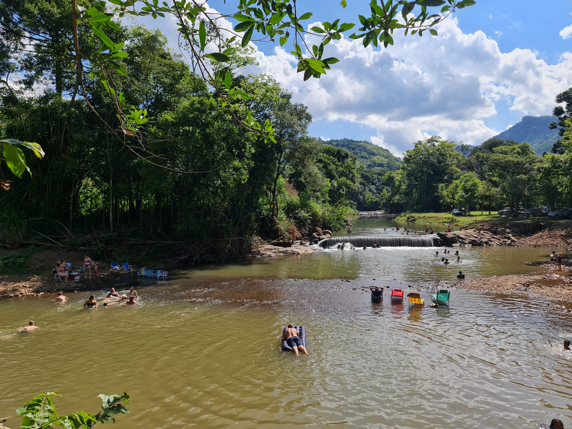Destino ideal no veraneio, Camping Decker dá a volta por cima após ...